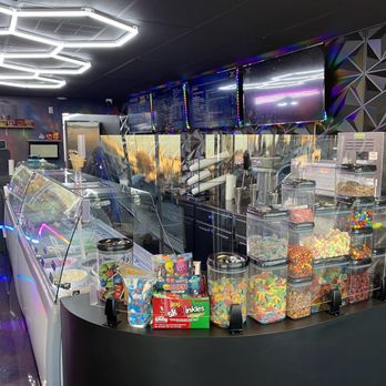 SNAK X - Updated August 2024 - 139 Photos & 26 Reviews - 8104 Tezel Rd ...