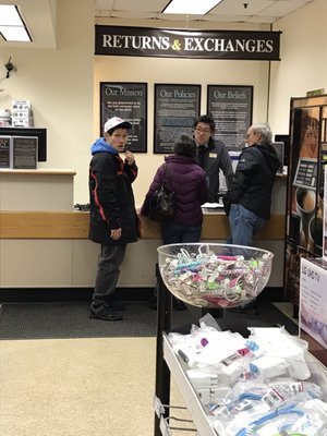 MICRO CENTER - 65 Photos & 171 Reviews - 32800 Concord Dr, Madison ...