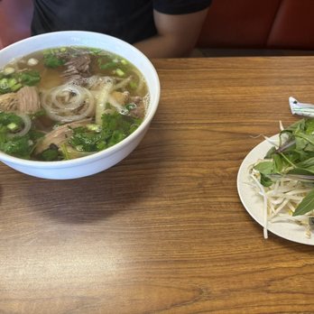 PHO 72 - Updated October 2025 - 240 Photos & 196 Reviews - 738 S ...