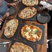 SERIOUS PIE TOTEM LAKE - 116 Photos & 54 Reviews - 12540 120th Ave NE ...