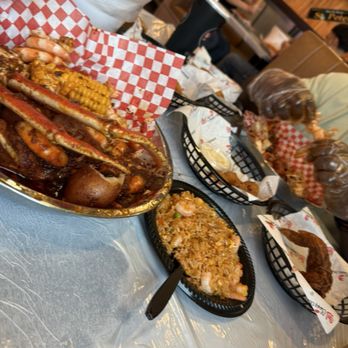 RED CLAWS CRAB SHACK SEAFOOD & HOT CHICKEN - Updated September 2025 ...