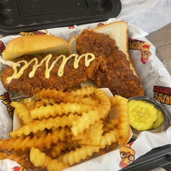 BIRDIES HOT CHICKEN - Updated July 2025 - 52 Photos & 29 Reviews - 267 ...