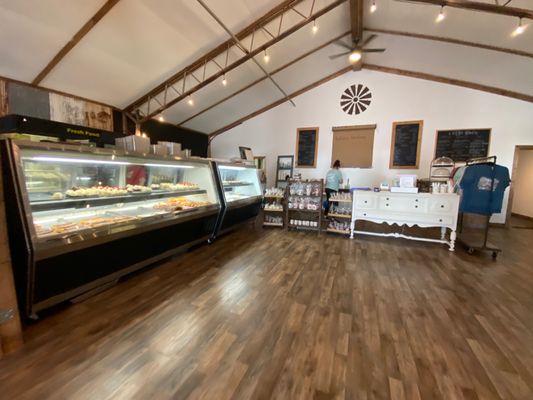 VALLERY FARMHOUSE BAKERY - Updated August 2025 - 61 Photos & 31 Reviews ...