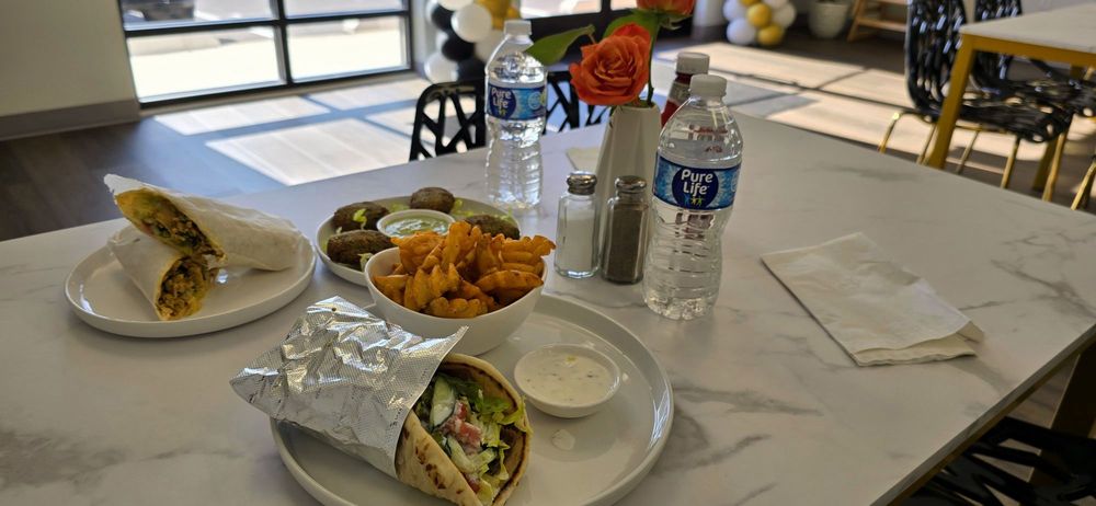 GYRO CENTER - Updated December 2025 - 27 Photos & 12 Reviews - 6025 ...