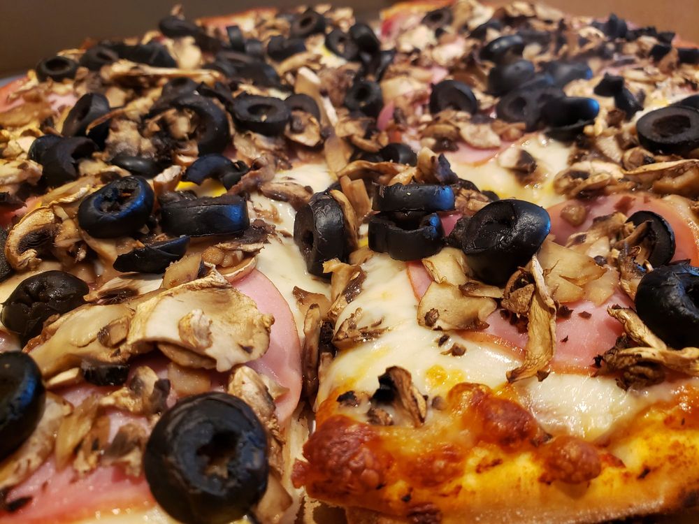 PINKY’S PIZZA & PUB - 246 Photos & 322 Reviews - Pizza - 2085 N ...