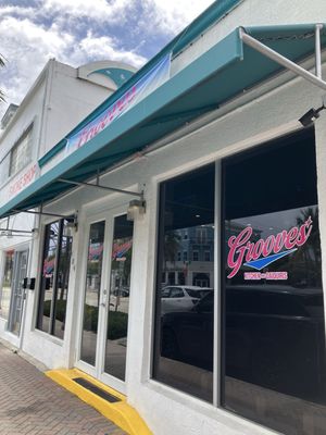 GROOVES KITCHEN AND DAIQUIRIS - Updated October 2025 - 45 Photos & 24 ...