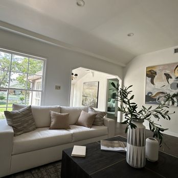 ZOOM CASA - Updated January 2026 - 53 Photos & 52 Reviews - Los Angeles ...