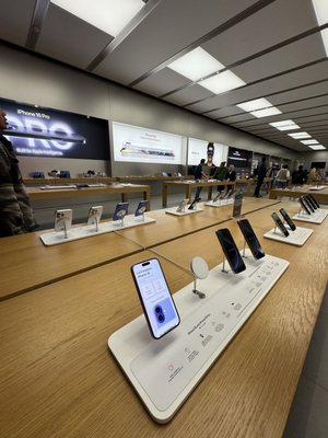 APPLE PASADENA - Updated December 2025 - 284 Photos & 1244 Reviews - 54 ...