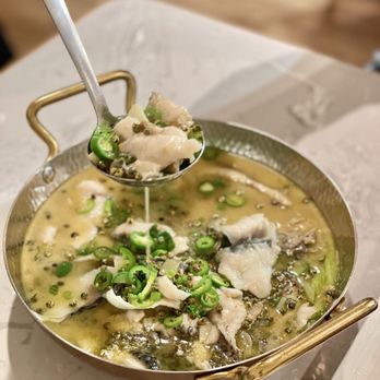 YOO YEE - Updated June 2025 - 86 Photos & 23 Reviews - 4925 N Broadway ...