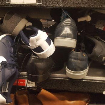 NORDSTROM RACK - Updated October 2025 - 120 Photos & 57 Reviews - 324 W ...