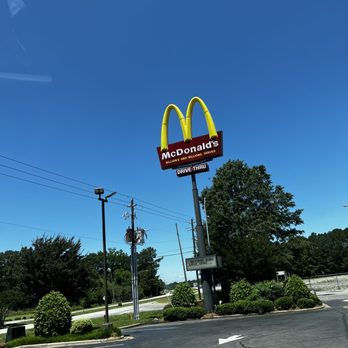 MCDONALD’S - Updated December 2025 - 26 Reviews - 884 W Market St ...