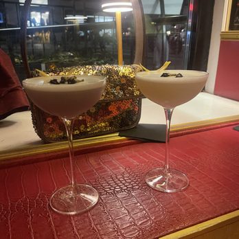 SCARLET LOUNGE - Updated December 2025 - 63 Photos & 103 Reviews - 468 ...