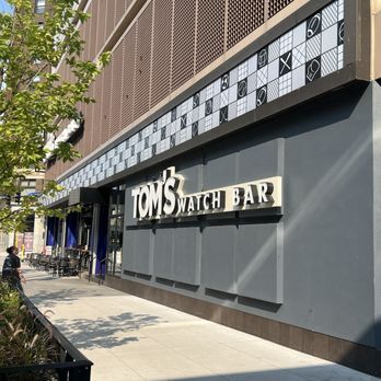 TOM’S WATCH BAR - MINNEAPOLIS - Updated May 2025 - 135 Photos & 141 ...