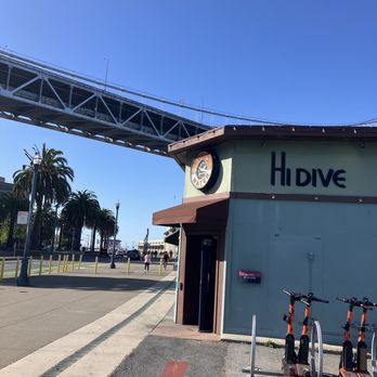 HI DIVE - Updated January 2026 - 325 Photos & 602 Reviews - Pier 28 1/2 ...