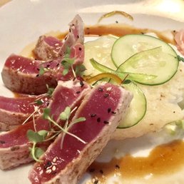 TABLE 20 - Updated October 2025 - 143 Photos & 200 Reviews - 20 N Wall ...