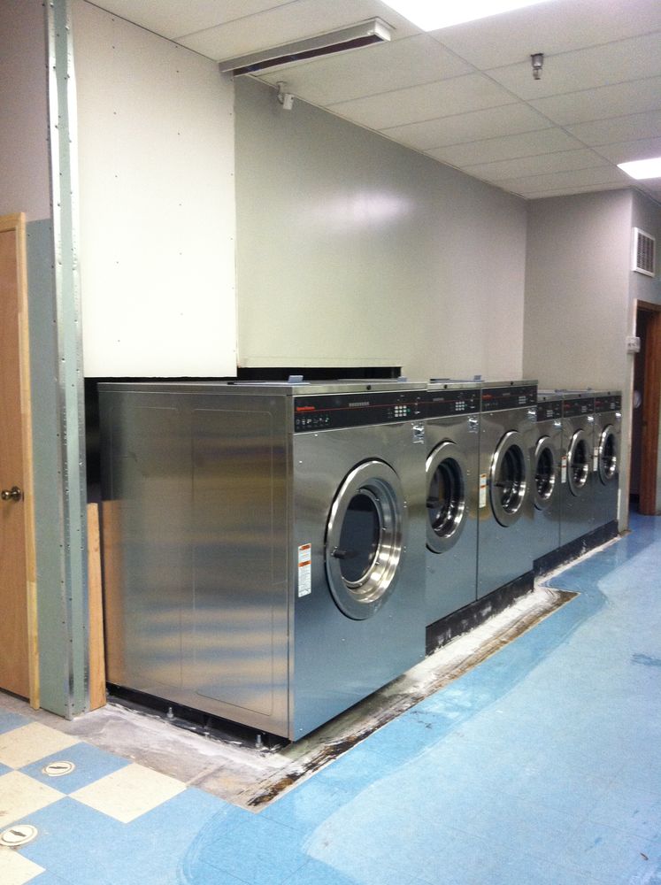 WASHING WELL - Updated January 2026 - 13 Reviews - 230 Bullsboro Dr ...