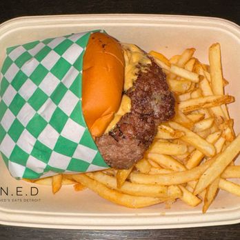 MAILLARDS SMASH BURGERS - Updated January 2025 - 104 Photos & 71 ...