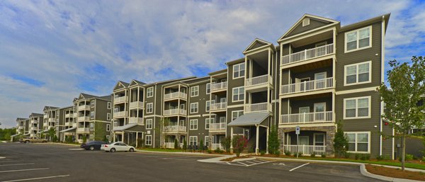 THE RIDGE AT HAMILTON CROSSING APARTMENTS - Updated August 2025 - 35 ...