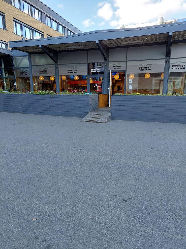 FURUSET PIZZA & GRILL - Updated August 2025 - Trygve Lies Plass 1, Oslo ...