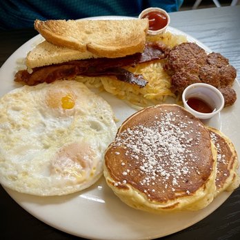 KINGSLAND KITCHEN - 934 Photos & 779 Reviews - 301 SW Pine St, Portland ...