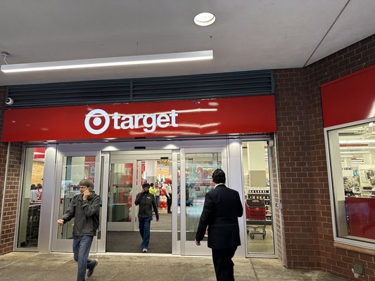 TARGET - Updated December 2024 - 47 Photos - 10 Union Sq E, New York ...