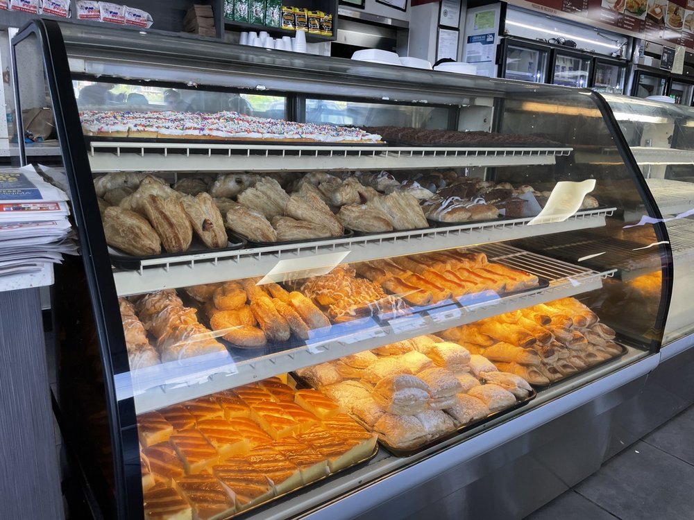 ISABELA BAKERY - Updated July 2025 - 13 Photos - Carr. 2 Km 110.1 ...