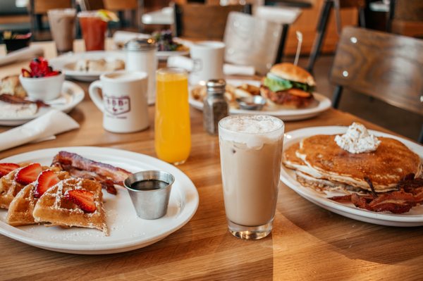 BIG BAD BREAKFAST - LODGE - Updated October 2025 - 152 Photos & 94 ...