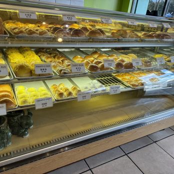 FORTUNE STAR BAKERY - Updated December 2025 - 218 Photos & 105 Reviews ...