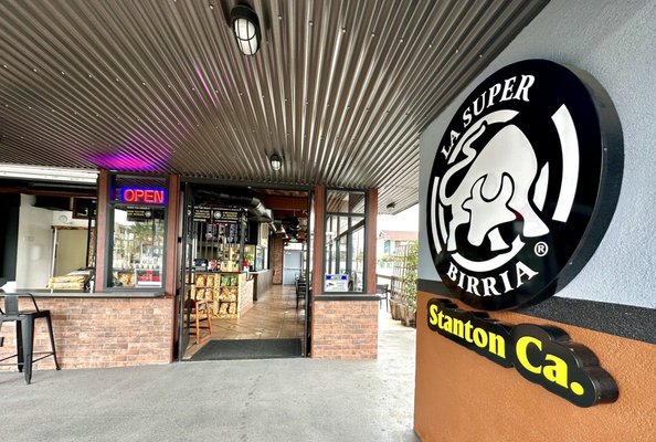 LA SUPER BIRRIA - TEMP. CLOSED - Updated October 2025 - 35 Photos & 35 ...