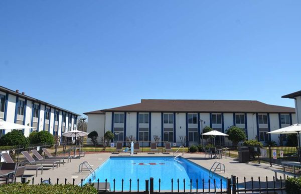 AMERICAS BEST VALUE INN & SUITES FOLEY GULF SHORES - Updated September ...