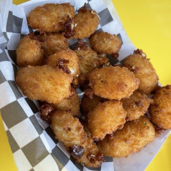 SMILEYS BURGER CLUB - Updated October 2025 - 113 Photos & 70 Reviews ...