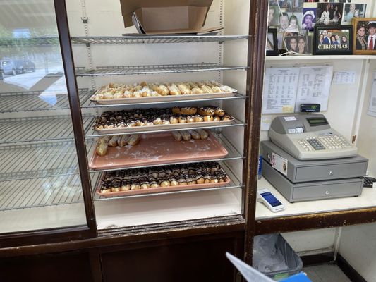 SPRING HILL PASTRY SHOP - Updated May 2025 - 44 Photos & 90 Reviews ...
