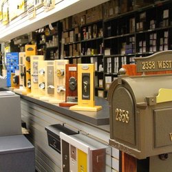BROOKLINE LOCK COMPANY - 16 Photos & 48 Reviews - 33 Harvard St ...