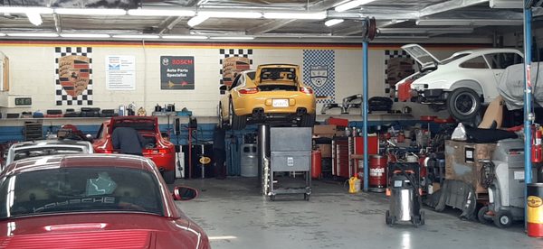 AUTO STRASSE - Updated June 2025 - 30 Photos & 105 Reviews - 729 Ohms ...