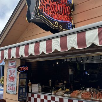 GROTTO FISH MARKET - Updated August 2024 - 1348 Photos & 762 Reviews ...