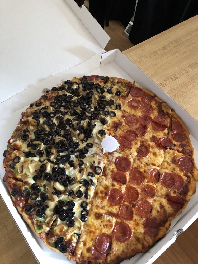 VILLA ROSA PIZZA - 77 Photos & 121 Reviews - Pizza - 5786 S Archer Ave ...