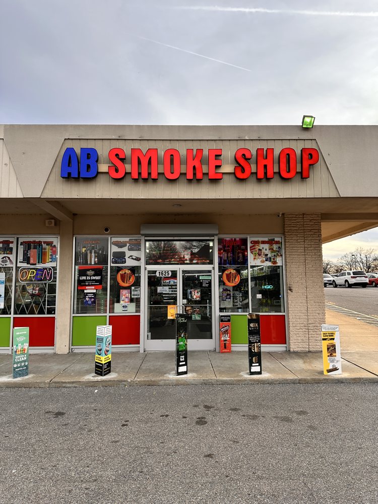 AB SMOKE SHOP - Updated October 2025 - 11 Photos - 1625 Poplar Ave ...