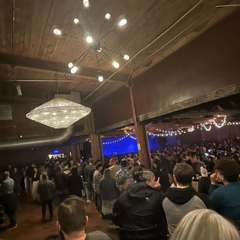 SHOWBOX SODO - Updated September 2025 - 194 Photos & 400 Reviews - 1700 ...