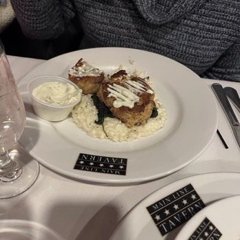 MAIN LINE TAVERN - Updated January 2026 - 20 Photos & 27 Reviews - 516 ...