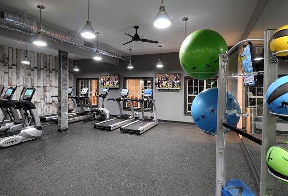 WILLOWEST IN COLLIER HILLS - 65 Photos & 13 Reviews - 914 Collier Rd NW ...