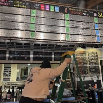 BEER BARN - Updated December 2025 - 68 Photos & 59 Reviews - 3150 E Ray ...