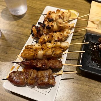 ISSIAN - Updated October 2024 - 1188 Photos & 513 Reviews - 1618 N 45th ...