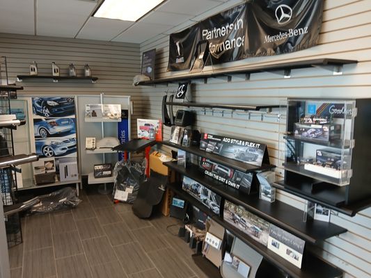 HAWK AUTO PERU - Updated December 2025 - 17 Photos - 3675 Frontage Rd ...