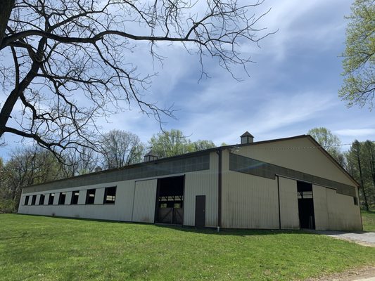 TOP FLIGHT STABLES - Updated July 2024 - 34 Photos - 1608 Wildlife Dr ...