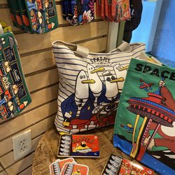 Best Gift Shops Near Me - July 2024: Find Nearby Gift Shops Reviews - Yelp