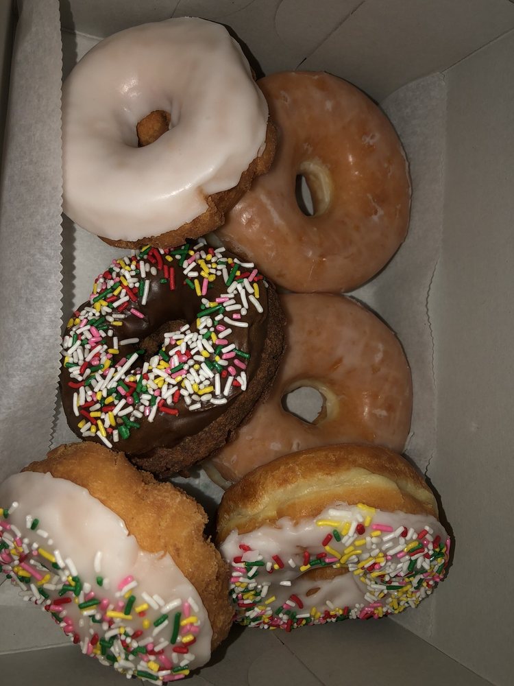 JACK DONUTS - Updated July 2025 - 24 Photos - 410 W Pacific Coast Hwy ...