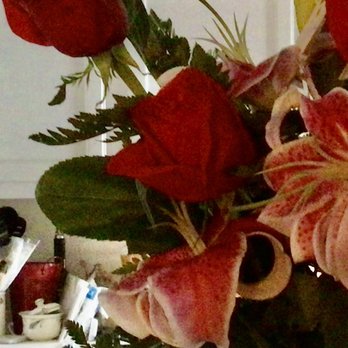 JULIAN’S FLOWERS - Updated May 2025 - 18 Photos & 22 Reviews - Norfolk ...