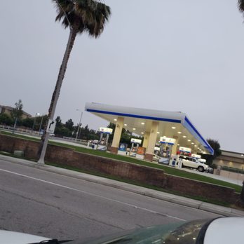 CHEVRON - Updated June 2025 - 14 Photos & 29 Reviews - 3390 La Sierra ...