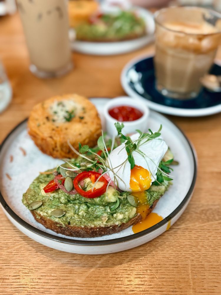 TWO HANDS - Updated December 2025 - 1089 Photos & 543 Reviews - 1011 ...