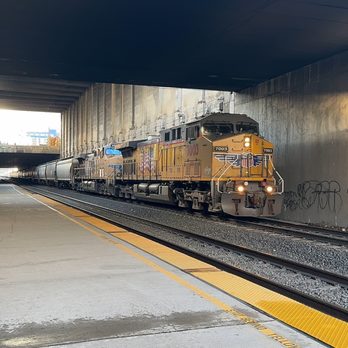 AMTRAK STATION - RENO - Updated October 2025 - 63 Photos & 19 Reviews ...